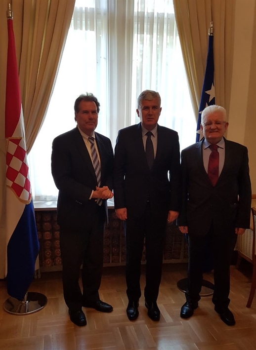 Steven Rukavina ispred američkih Hrvata potvrdio daljnju pomoć Hrvatima ...